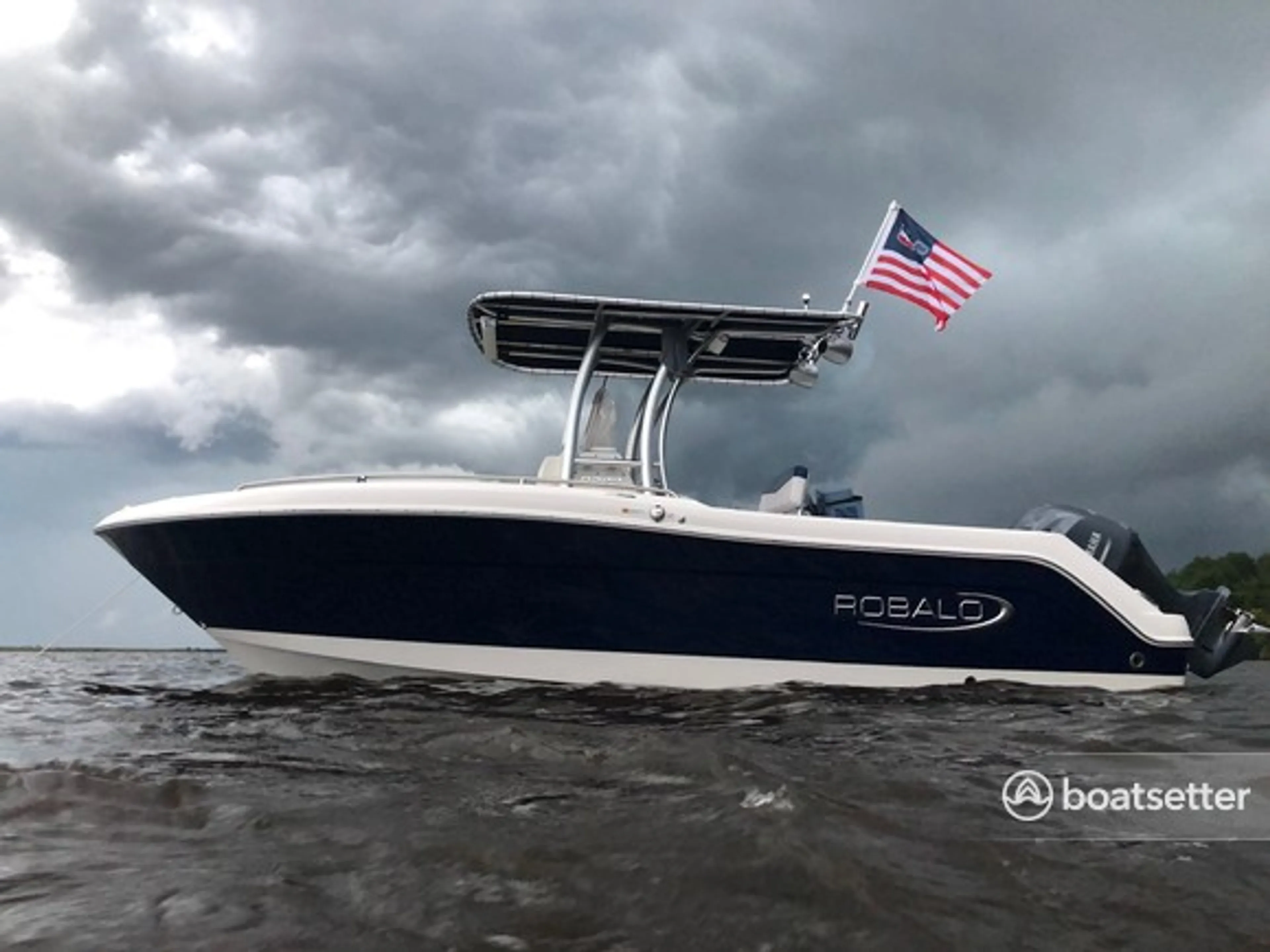 Rent a ROBALO R222 in Cape May, NJ on Boatsetter | Boatsetter.com